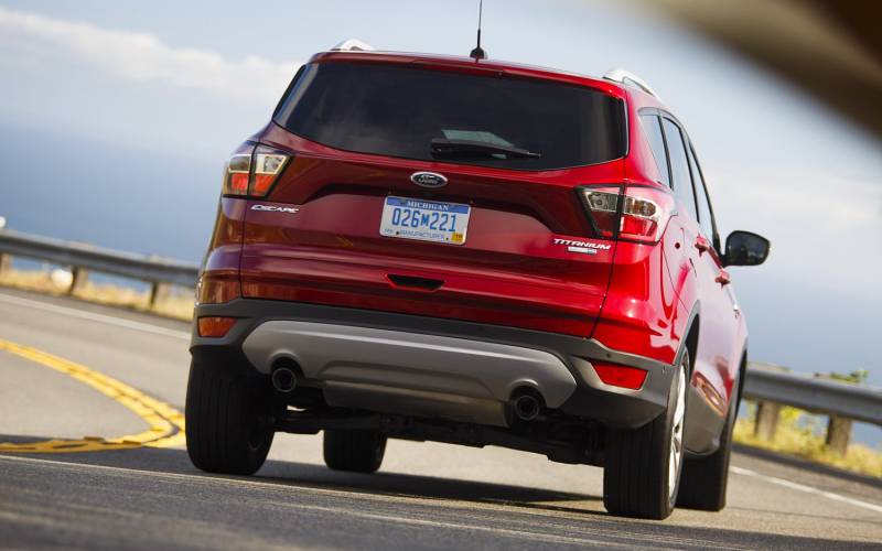 Ford Escape Titanium 2017 | SUV Drive